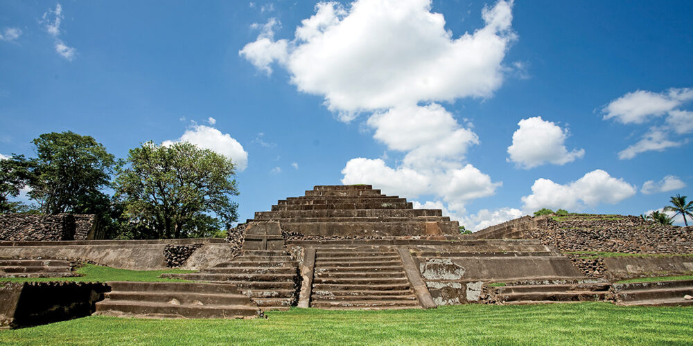 Parque Arqueológico Tazumal, Chalchuapa, El Salvador - Pateperro